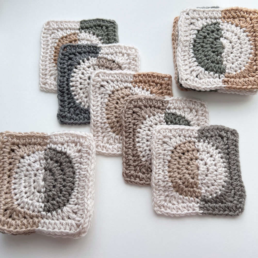 Half Moon Modern Crochet Pillow Pattern - JSPCREATE